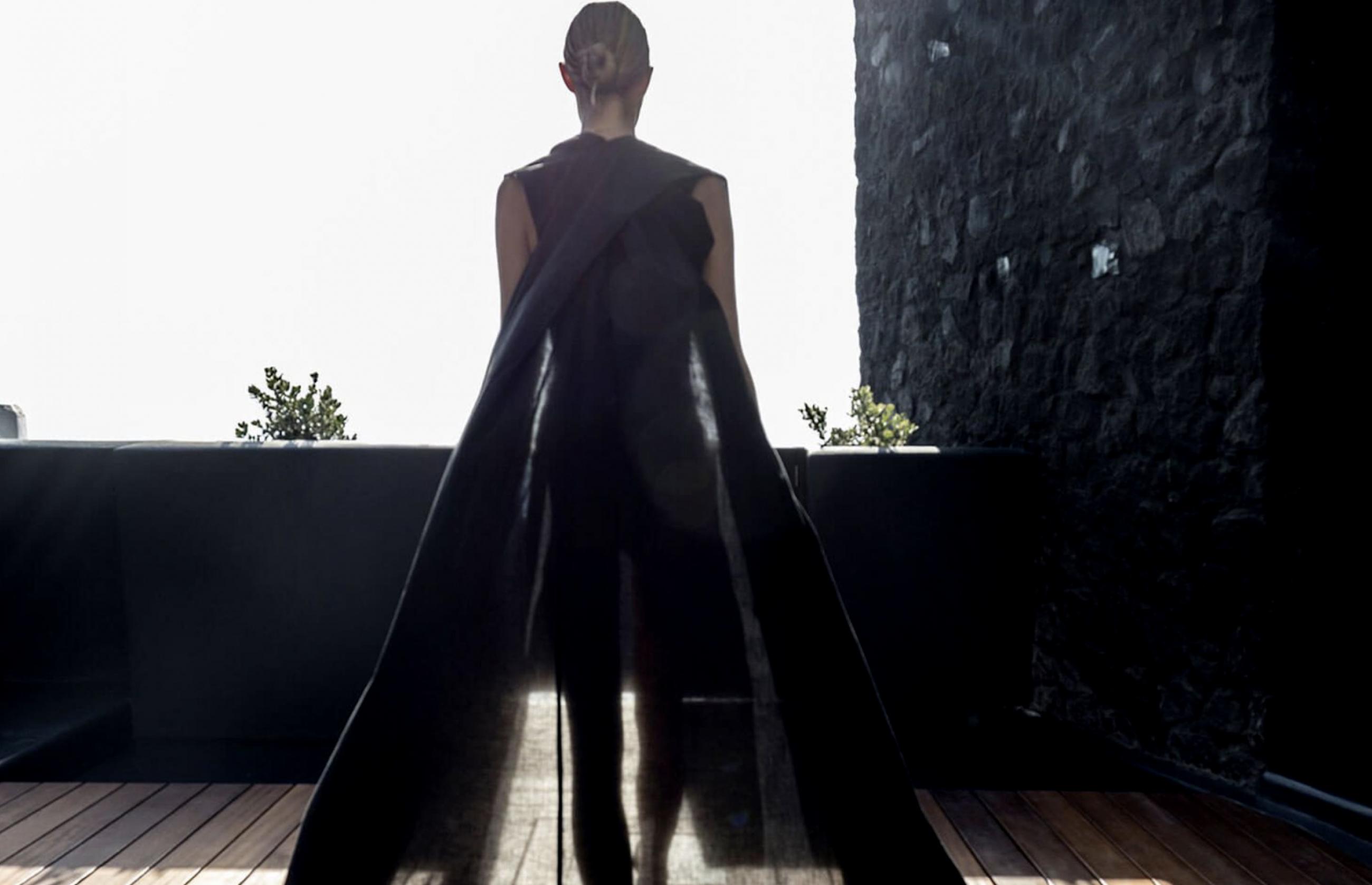 Mavro Restaurant - Kivotos Santorini Hotels & Villas